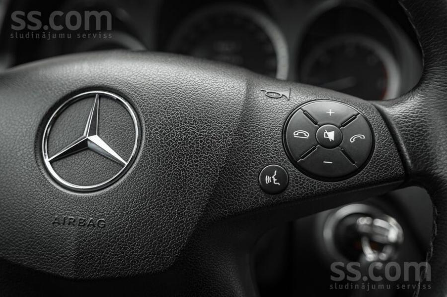 Mercedes-Benz C 350 2009 in Riga, with an engine capacity of 3.00 L and mileage of 295 thousand km for 4990 €, photo 22 on AUTOMOTO.COM.LV