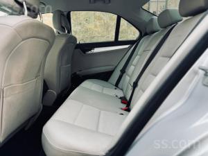 Mercedes-Benz C 350 2010 Cēsis, ar dzinēja tilpumu 3.00 L un nobraukumu 0 tūkst. km par 6500 €, foto 13 vietnē AUTOMOTO.COM.LV