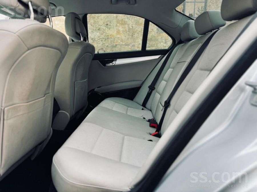 Mercedes-Benz C 350 2010 Cēsis, ar dzinēja tilpumu 3.00 L un nobraukumu 0 tūkst. km par 6500 €, foto 13 vietnē AUTOMOTO.COM.LV