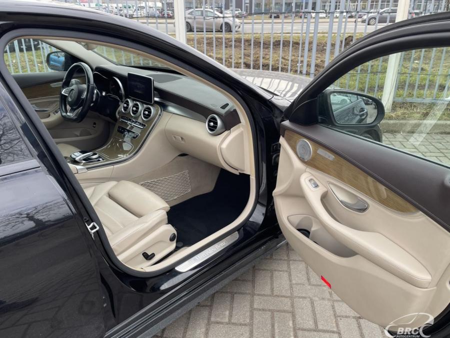 Mercedes-Benz C 350 2015 in Klaipeda, with an engine capacity of 1.99 L and mileage of 261 thousand km for 16500 €, photo 3 on AUTOMOTO.COM.LV