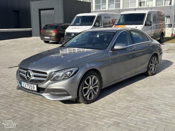 Мерседес Ц 350 2015 в Вильнюс, объемом двигателя 2.00 л и пробегом 254 тыс. км за 10500 €, фото 1 на AUTOMOTO.COM.LV