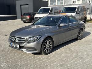Mercedes-Benz C 350 2015 Viļņa, ar dzinēja tilpumu 2.00 L un nobraukumu 254 tūkst. km par 10500 €, foto  vietnē AUTOMOTO.COM.LV