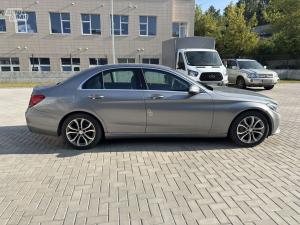 Мерседес Ц 350 2015 в Вильнюс, объемом двигателя 2.00 л и пробегом 254 тыс. км за 10500 €, фото 6 на AUTOMOTO.COM.LV