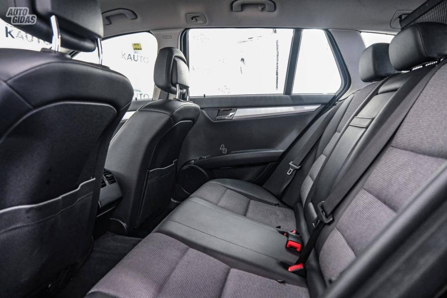 Мерседес Ц 350 2010 в Каунас, объемом двигателя 3.00 л и пробегом 324 тыс. км за 6990 €, фото 9 на AUTOMOTO.COM.LV
