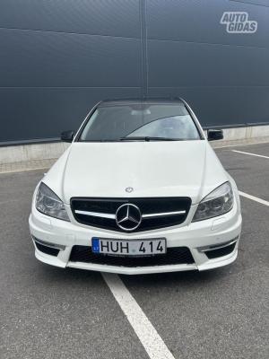 Белый Мерседес Ц 350 2009 в Каунас, объемом двигателя 3.00 л и пробегом 411 тыс. км за 5200 €, фото 6 на AUTOMOTO.COM.LV