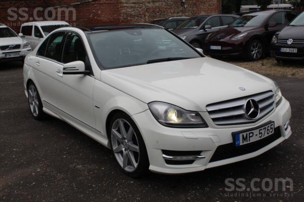 White Mercedes-Benz C 350 2012 in Liepaja, with an engine capacity of 3.50 L and mileage of 128 thousand km for 12700 €, photo 1 on AUTOMOTO.COM.LV