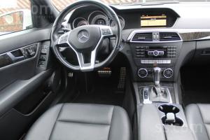 Белый Мерседес Ц 350 2012 в Лиепая, объемом двигателя 3.50 л и пробегом 128 тыс. км за 12700 €, фото 11 на AUTOMOTO.COM.LV