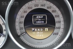 Белый Мерседес Ц 350 2012 в Лиепая, объемом двигателя 3.50 л и пробегом 128 тыс. км за 12700 €, фото 16 на AUTOMOTO.COM.LV