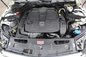 White Mercedes-Benz C 350 2012 in Liepaja, with an engine capacity of 3.50 L and mileage of 128 thousand km for 12700 €, photo 19 on AUTOMOTO.COM.LV