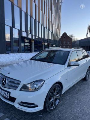 Balts Mercedes-Benz C 350 2011 Kauņa, ar dzinēja tilpumu 2.99 L un nobraukumu 345 tūkst. km par 7000 €, foto  vietnē AUTOMOTO.COM.LV