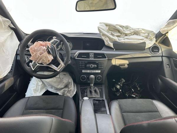 Balts Mercedes-Benz C 350 2013 Kauņa, ar dzinēja tilpumu 2.99 L un nobraukumu 230 tūkst. km par 4200 €, foto 11 vietnē AUTOMOTO.COM.LV