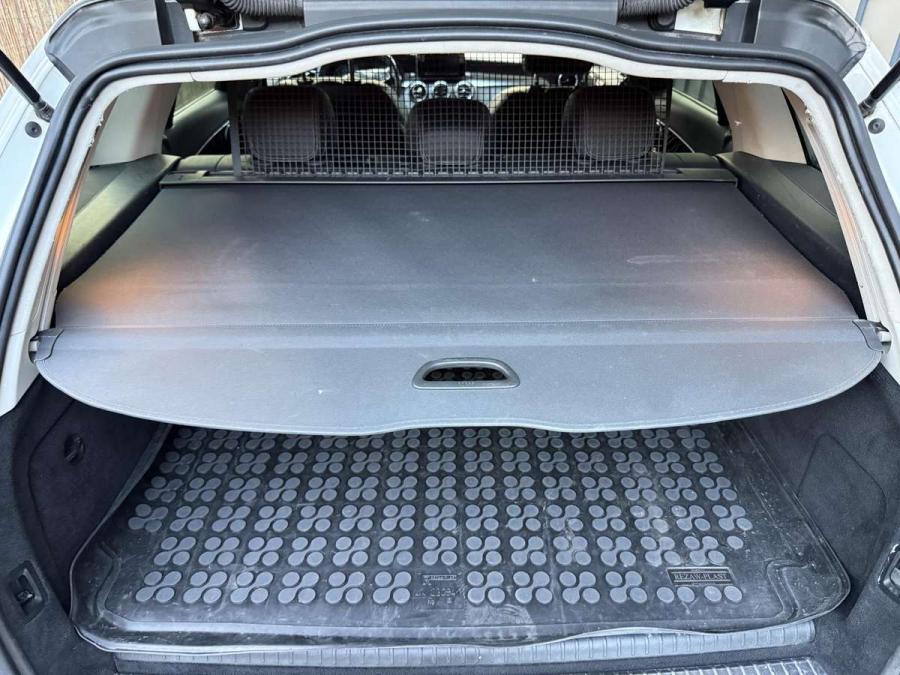 Balts Mercedes-Benz C 350 2015 Kauņa, ar dzinēja tilpumu 2.20 L un nobraukumu 230 tūkst. km par 10990 €, foto 17 vietnē AUTOMOTO.COM.LV