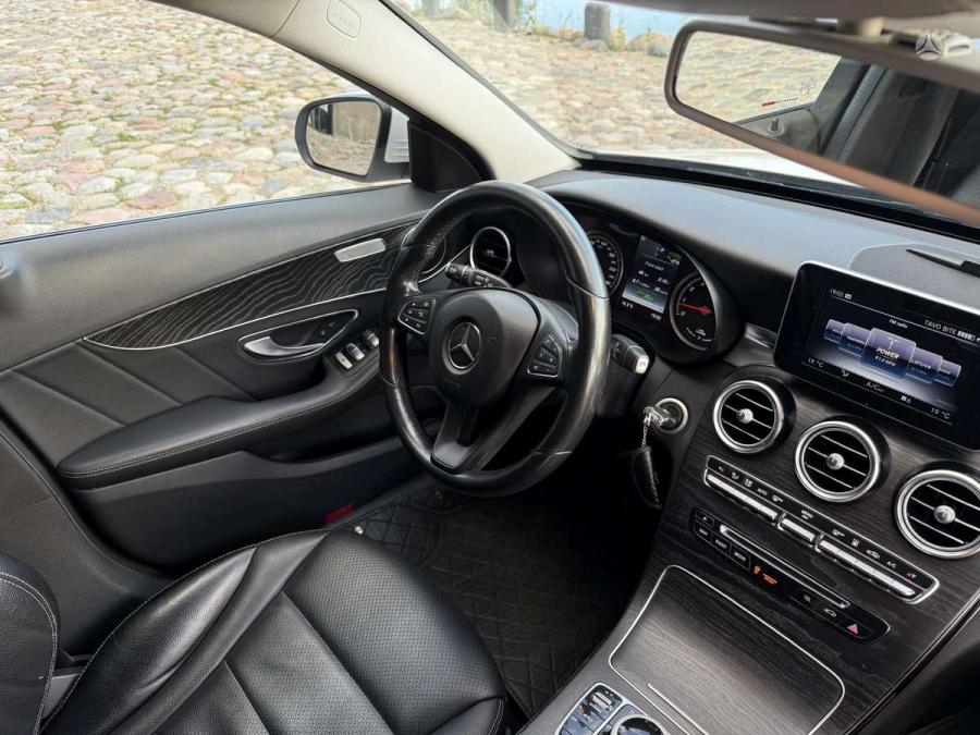 Balts Mercedes-Benz C 350 2015 Kauņa, ar dzinēja tilpumu 2.20 L un nobraukumu 230 tūkst. km par 10990 €, foto 29 vietnē AUTOMOTO.COM.LV