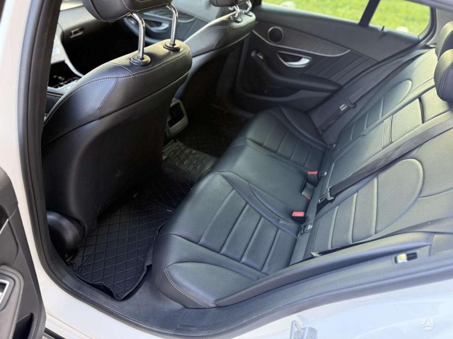 Balts Mercedes-Benz C 350 2015 Kauņa, ar dzinēja tilpumu 2.20 L un nobraukumu 230 tūkst. km par 10990 €, foto 40 vietnē AUTOMOTO.COM.LV