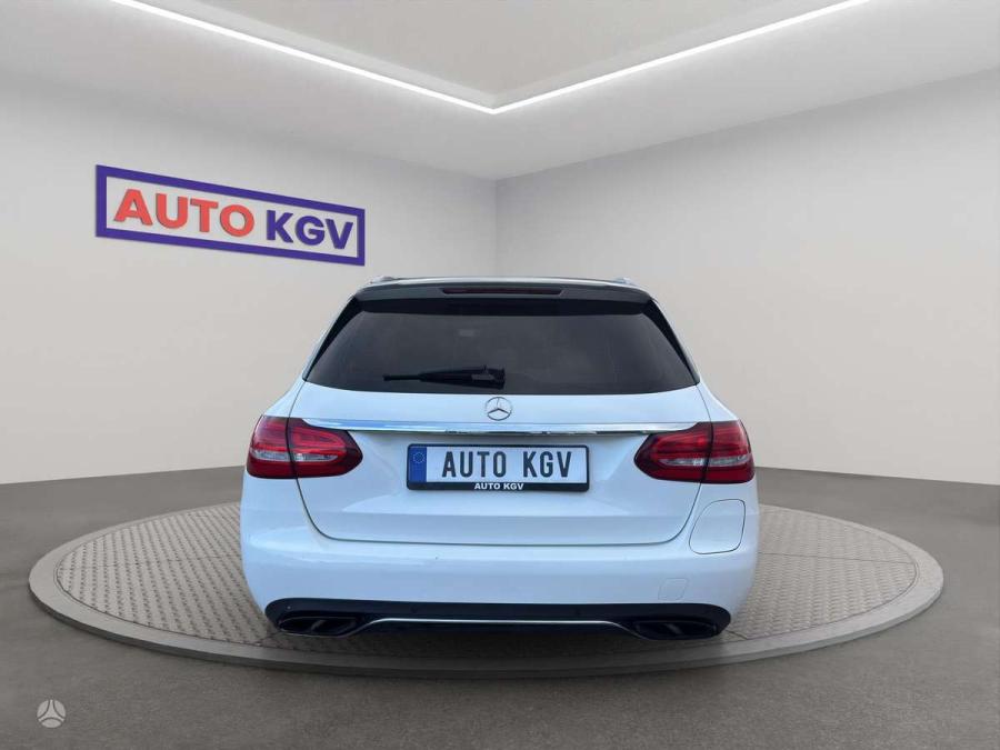 Balts Mercedes-Benz C 350 2016 Kauņa, ar dzinēja tilpumu 2.00 L un nobraukumu 211 tūkst. km par 13999 €, foto 5 vietnē AUTOMOTO.COM.LV