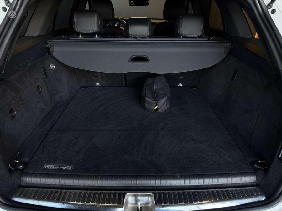 Balts Mercedes-Benz C 350 2017 Kauņa, ar dzinēja tilpumu 1.99 L un nobraukumu 194 tūkst. km par 15990 €, foto 24 vietnē AUTOMOTO.COM.LV