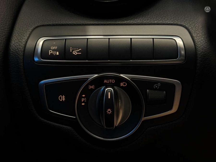 Balts Mercedes-Benz C 350 2017 Kauņa, ar dzinēja tilpumu 1.99 L un nobraukumu 194 tūkst. km par 15990 €, foto 30 vietnē AUTOMOTO.COM.LV