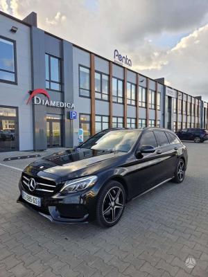 Черный Мерседес C 400 2016 в Вильнюс, объемом двигателя 3.00 л и пробегом 455 тыс. км за 13500 €, фото 4 на AUTOMOTO.COM.LV