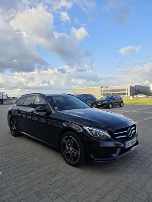 Черный Мерседес C 400 2016 в Вильнюс, объемом двигателя 3.00 л и пробегом 455 тыс. км за 13500 €, фото 5 на AUTOMOTO.COM.LV