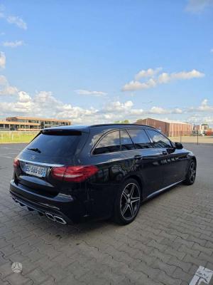Черный Мерседес C 400 2016 в Вильнюс, объемом двигателя 3.00 л и пробегом 455 тыс. км за 13500 €, фото 7 на AUTOMOTO.COM.LV