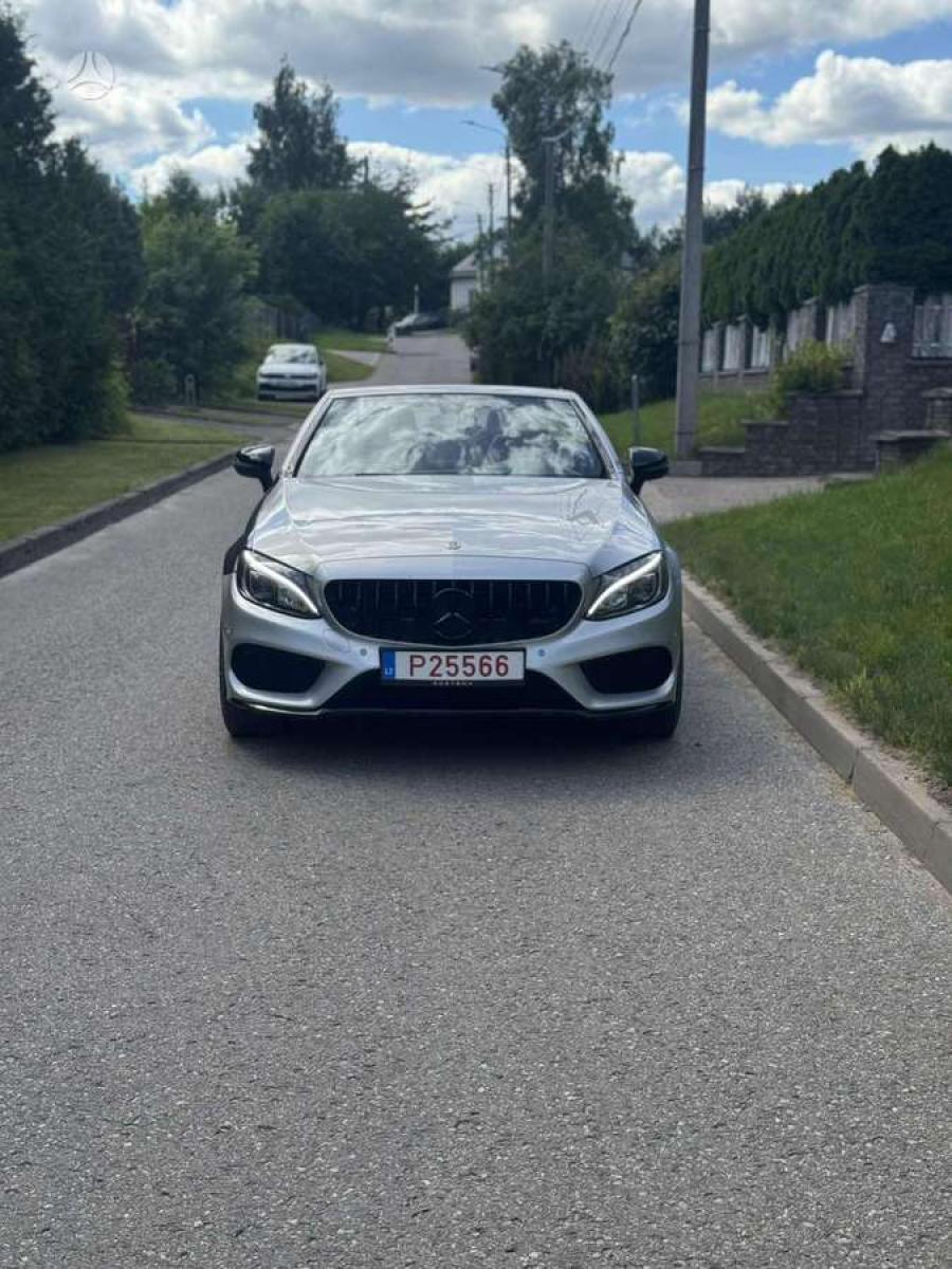 Pelēks Mercedes-Benz c-400 2017 Viļņa, ar dzinēja tilpumu 3.00 L un nobraukumu 235 tūkst. km par 18500 €, foto 5 vietnē AUTOMOTO.COM.LV