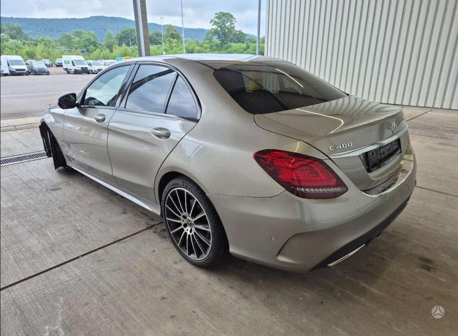 Grey Mercedes-Benz c-400 2019 in Klaipeda, with an engine capacity of 3.00 L and mileage of 81 thousand km for 13000 €, photo 3 on AUTOMOTO.COM.LV