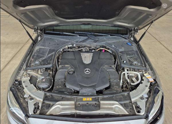 Grey Mercedes-Benz c-400 2019 in Klaipeda, with an engine capacity of 3.00 L and mileage of 81 thousand km for 13000 €, photo 8 on AUTOMOTO.COM.LV