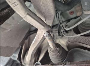 Grey Mercedes-Benz c-400 2019 in Klaipeda, with an engine capacity of 3.00 L and mileage of 81 thousand km for 13000 €, photo 16 on AUTOMOTO.COM.LV