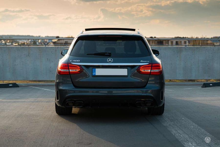Pelēks Mercedes-Benz c-400 2016 Viļņa, ar dzinēja tilpumu 3.00 L un nobraukumu 170 tūkst. km par 19700 €, foto 8 vietnē AUTOMOTO.COM.LV