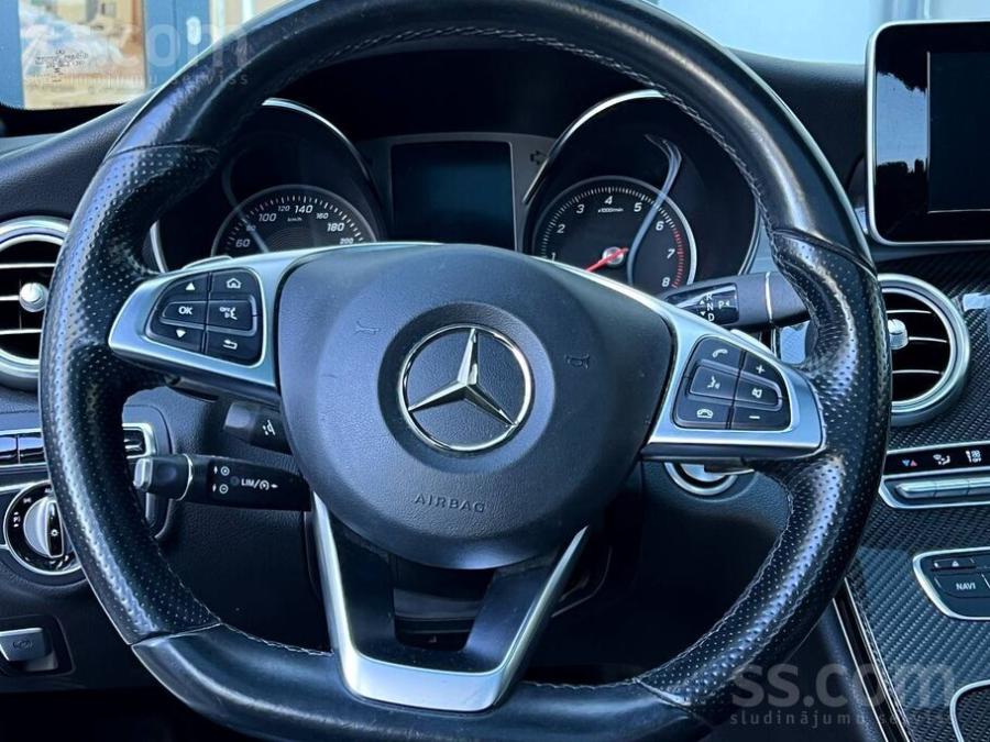 Белый Мерседес C 400 2016 в Рига, объемом двигателя 3.00 л и пробегом 208 тыс. км за 18900 €, фото 11 на AUTOMOTO.COM.LV