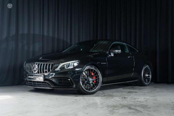 Melns Mercedes-Benz C 63 AMG 2020 Viļņa, ar dzinēja tilpumu 3.98 L un nobraukumu 66 tūkst. km par 51500 €, foto 1 vietnē AUTOMOTO.COM.LV