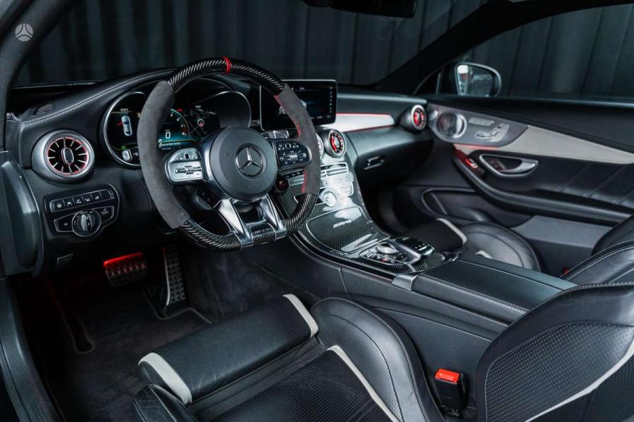 Melns Mercedes-Benz C 63 AMG 2020 Viļņa, ar dzinēja tilpumu 3.98 L un nobraukumu 66 tūkst. km par 51500 €, foto 20 vietnē AUTOMOTO.COM.LV