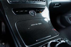 Melns Mercedes-Benz C 63 AMG 2020 Viļņa, ar dzinēja tilpumu 3.98 L un nobraukumu 66 tūkst. km par 51500 €, foto 30 vietnē AUTOMOTO.COM.LV