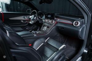 Melns Mercedes-Benz C 63 AMG 2020 Viļņa, ar dzinēja tilpumu 3.98 L un nobraukumu 66 tūkst. km par 51500 €, foto 33 vietnē AUTOMOTO.COM.LV