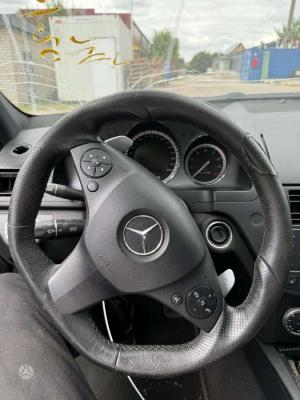 Melns Mercedes-Benz C 63 AMG 2008 Viļņa, ar dzinēja tilpumu 6.21 L un nobraukumu 239 tūkst. km par 12900 €, foto 25 vietnē AUTOMOTO.COM.LV