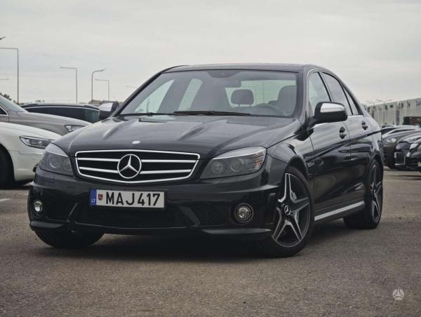 Melns Mercedes-Benz C 63 AMG 2009 Viļņa, ar dzinēja tilpumu 6.21 L un nobraukumu 174 tūkst. km par 26000 €, foto 1 vietnē AUTOMOTO.COM.LV