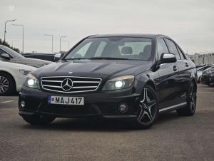 Melns Mercedes-Benz C 63 AMG 2009 Viļņa, ar dzinēja tilpumu 6.21 L un nobraukumu 174 tūkst. km par 26000 €, foto 9 vietnē AUTOMOTO.COM.LV