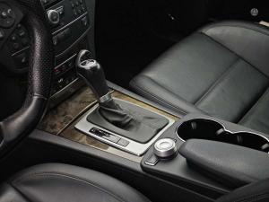 Melns Mercedes-Benz C 63 AMG 2009 Viļņa, ar dzinēja tilpumu 6.21 L un nobraukumu 174 tūkst. km par 26000 €, foto 17 vietnē AUTOMOTO.COM.LV