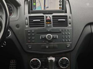 Melns Mercedes-Benz C 63 AMG 2009 Viļņa, ar dzinēja tilpumu 6.21 L un nobraukumu 174 tūkst. km par 26000 €, foto 19 vietnē AUTOMOTO.COM.LV