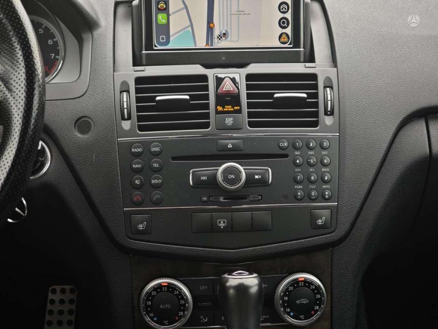 Melns Mercedes-Benz C 63 AMG 2009 Viļņa, ar dzinēja tilpumu 6.21 L un nobraukumu 174 tūkst. km par 26000 €, foto 19 vietnē AUTOMOTO.COM.LV