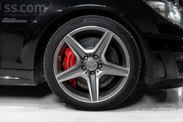 Melns Mercedes-Benz C 63 AMG 2013 Rīga, ar dzinēja tilpumu 6.20 L un nobraukumu 182 tūkst. km par 27200 €, foto 7 vietnē AUTOMOTO.COM.LV
