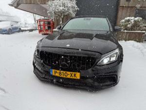 Black Mercedes-Benz C 63 AMG 2015 in Marijampole, with an engine capacity of 3.98 L and mileage of 200 thousand km for 26500 €, photo 4 on AUTOMOTO.COM.LV