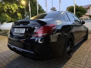 Melns Mercedes-Benz C 63 AMG 2017 Viļņa, ar dzinēja tilpumu 3.98 L un nobraukumu 160 tūkst. km par 42000 €, foto 8 vietnē AUTOMOTO.COM.LV
