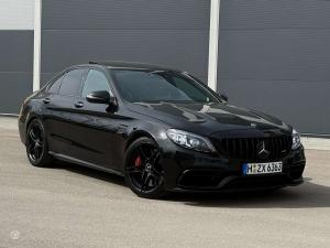 Melns Mercedes-Benz C 63 AMG 2017 Viļņa, ar dzinēja tilpumu 3.98 L un nobraukumu 160 tūkst. km par 42000 €, foto 17 vietnē AUTOMOTO.COM.LV