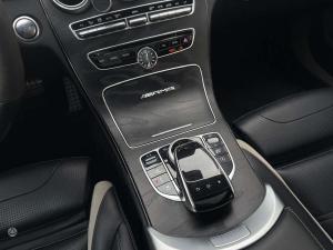 Melns Mercedes-Benz C 63 AMG 2017 Viļņa, ar dzinēja tilpumu 3.98 L un nobraukumu 160 tūkst. km par 42000 €, foto 30 vietnē AUTOMOTO.COM.LV