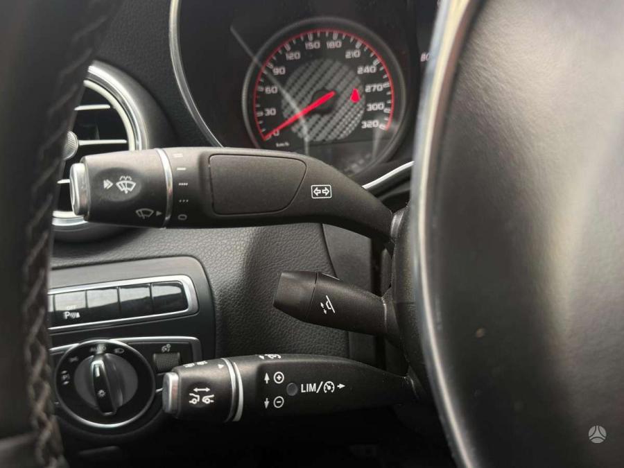 Melns Mercedes-Benz C 63 AMG 2017 Viļņa, ar dzinēja tilpumu 3.98 L un nobraukumu 160 tūkst. km par 42000 €, foto 32 vietnē AUTOMOTO.COM.LV