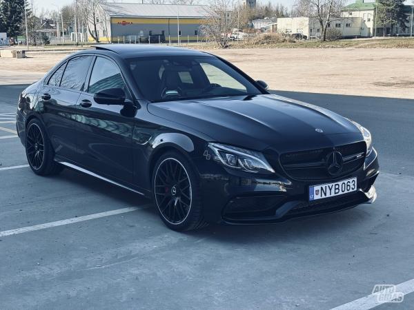 Black Mercedes-Benz C 63 AMG 2018 in Panevezys, with an engine capacity of 4.00 L and mileage of 101 thousand km for 38000 €, photo 2 on AUTOMOTO.COM.LV