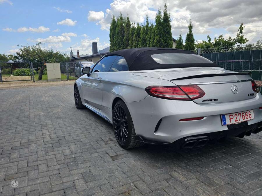 Grey Mercedes-Benz C 63 AMG 2020 in Panevezys, with an engine capacity of 3.98 L and mileage of 71 thousand km for 37000 €, photo 5 on AUTOMOTO.COM.LV