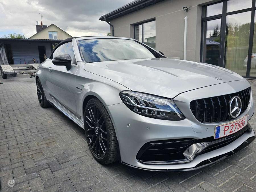 Grey Mercedes-Benz C 63 AMG 2020 in Panevezys, with an engine capacity of 3.98 L and mileage of 71 thousand km for 37000 €, photo 8 on AUTOMOTO.COM.LV