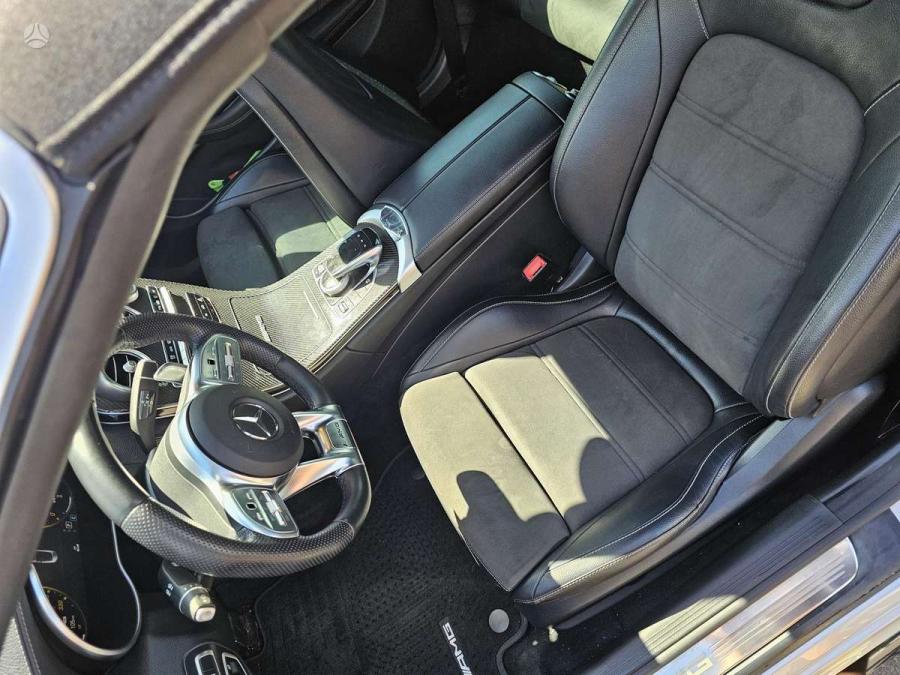 Grey Mercedes-Benz C 63 AMG 2020 in Panevezys, with an engine capacity of 3.98 L and mileage of 71 thousand km for 37000 €, photo 13 on AUTOMOTO.COM.LV